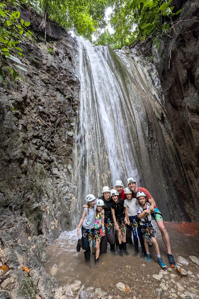 Waterfall Rappelling » El Remanso Lodge